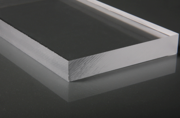 Thermoforming Polycarbonate vs. Other Clear Plastics